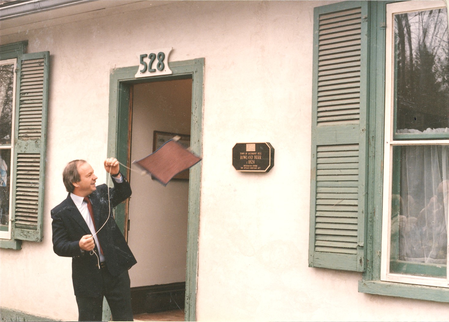 Plaquing at Burr House (1986) – Richmond Hill Historical Society